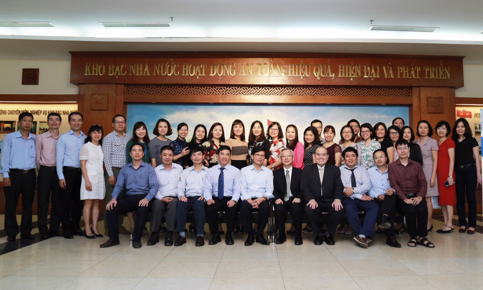 QNET - Công ty Cổ phần QNET - Khóa học Chuyển đổi số để nâng cao năng ...